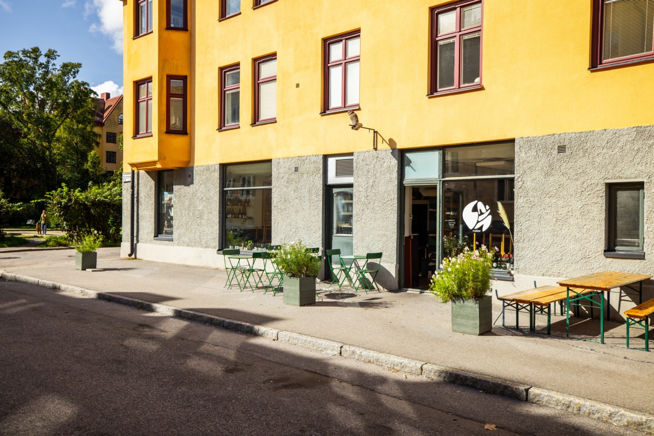 Boendeparkering 500 kr per månad på gatorna i området.