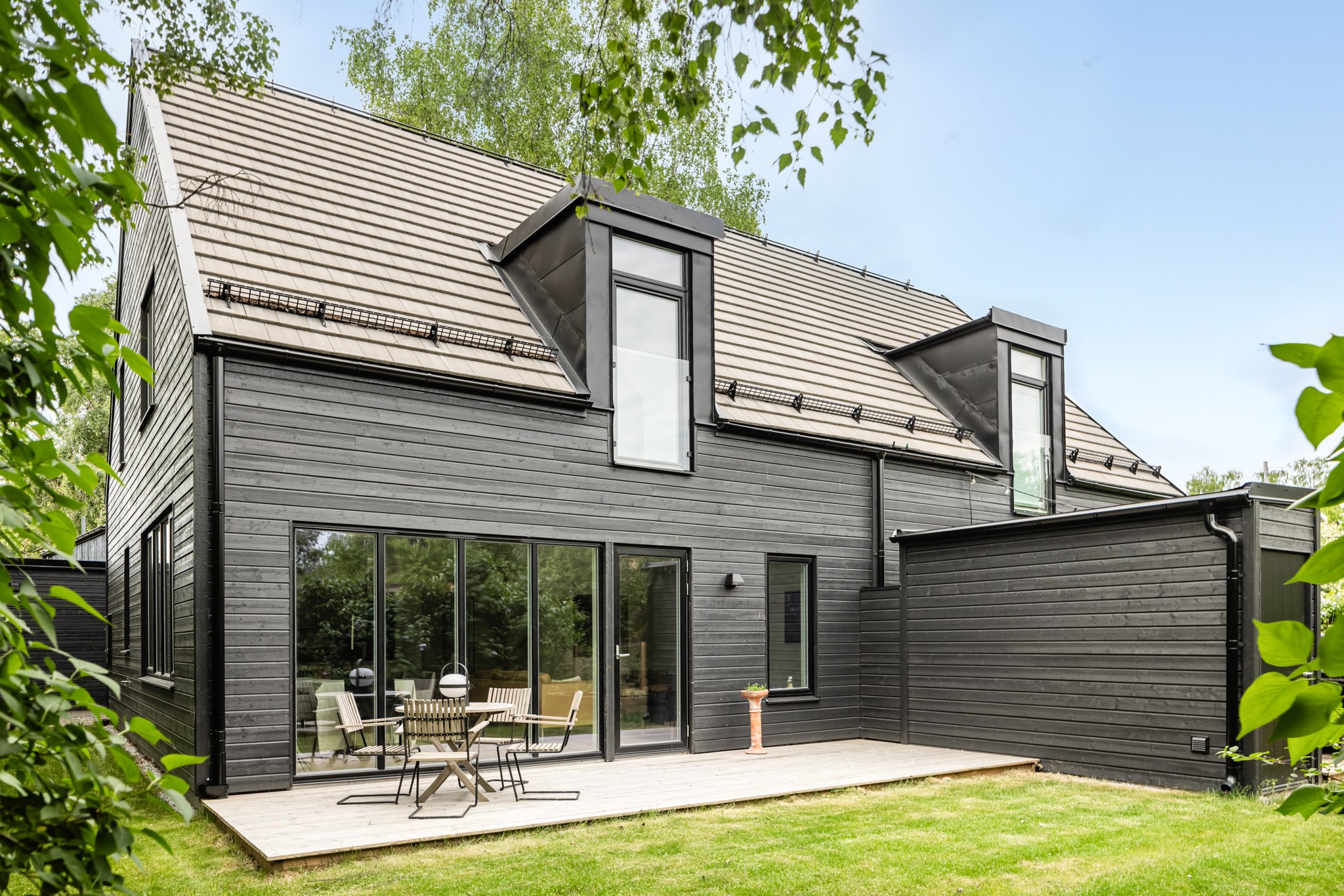 Såld parhus på Kubikenborgsvägen 1B i Enskede - Stureby